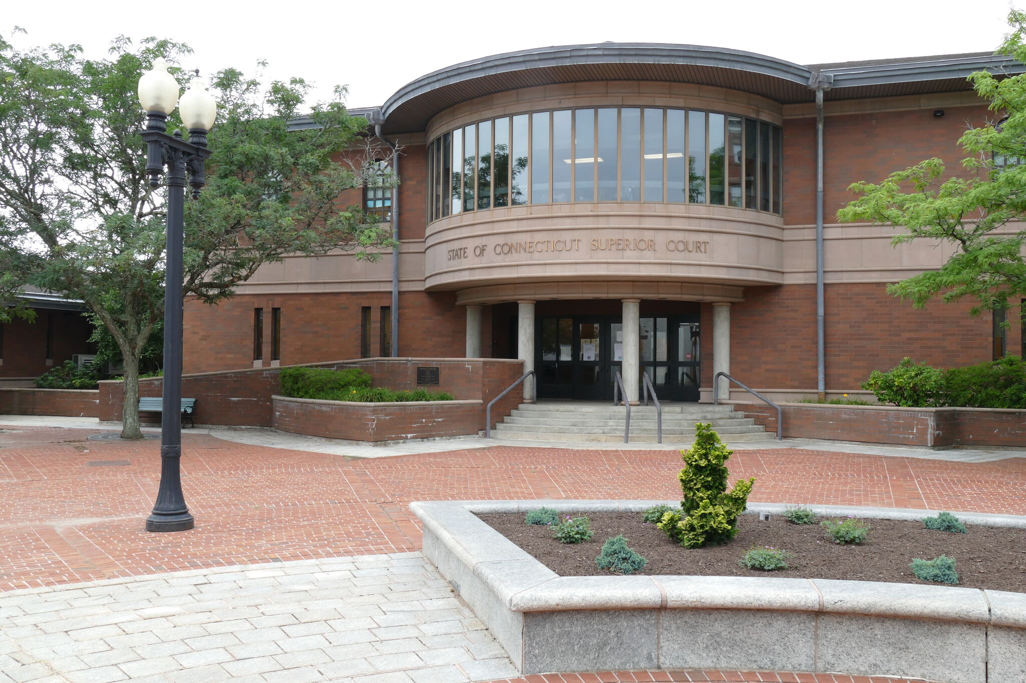 Ex-Meriden school employee avoids jail time for inappropriate texts