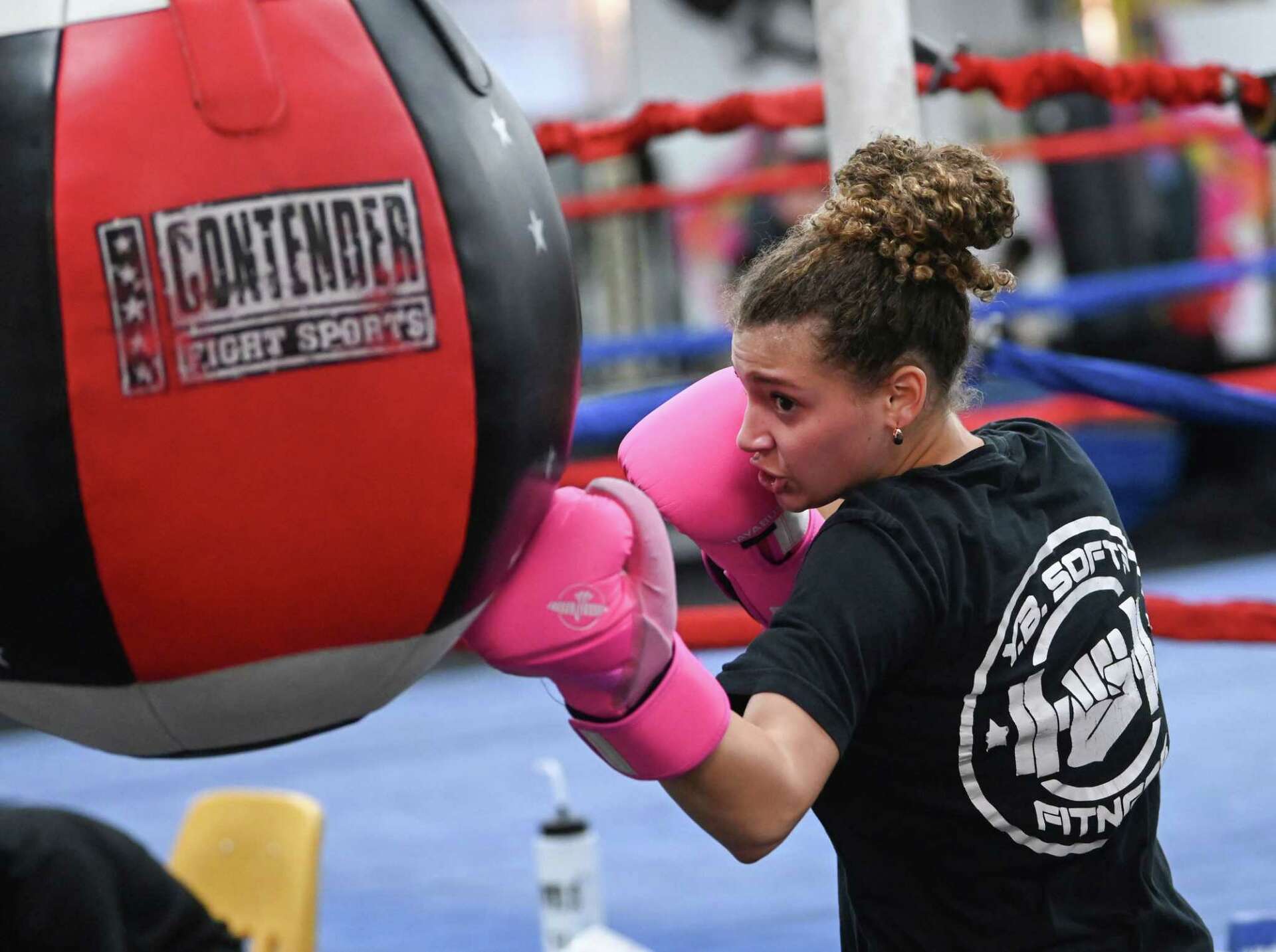 Albany High 10th-grader becomes boxing national champion