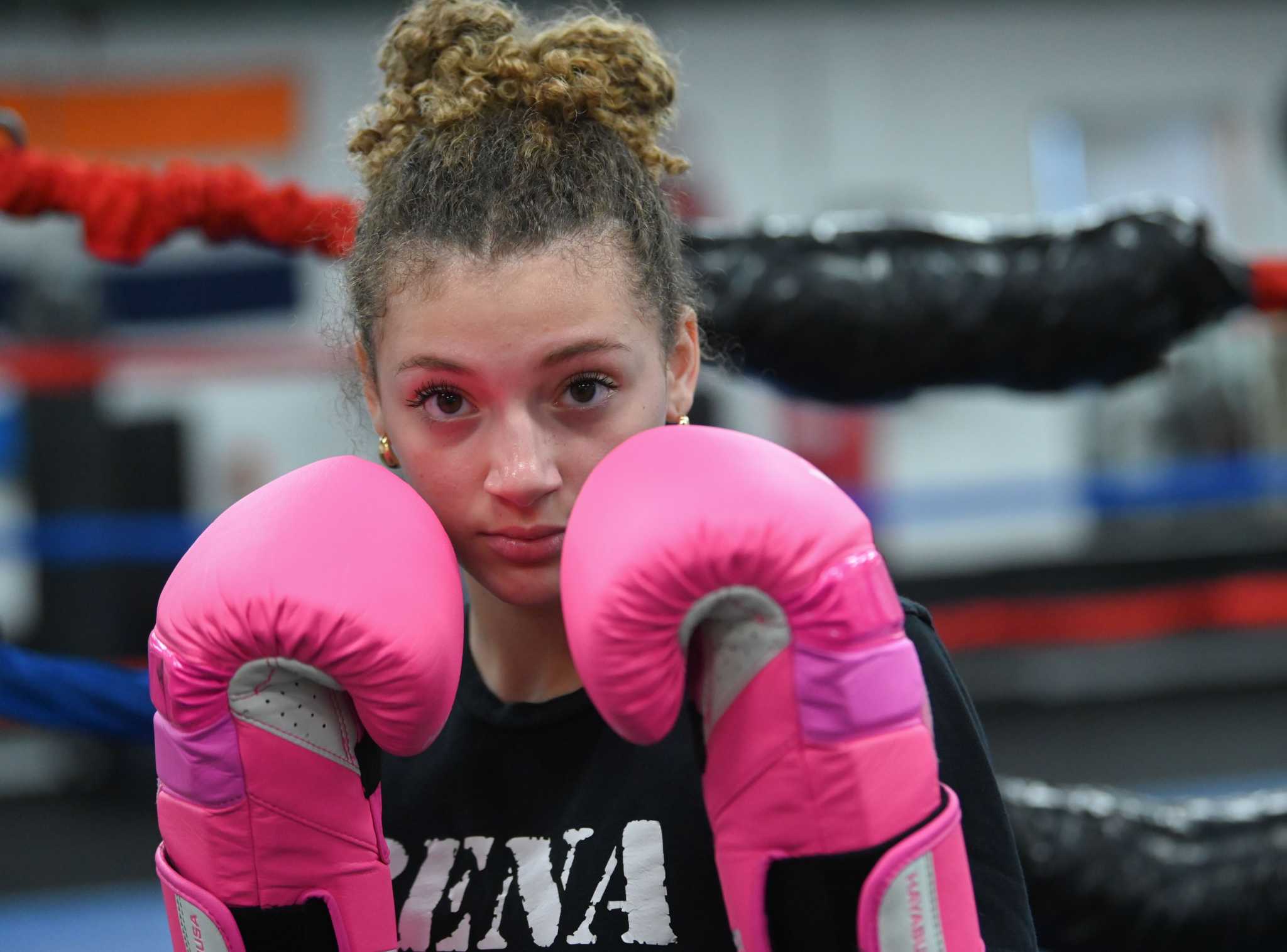 Albany High 10th-grader becomes boxing national champion