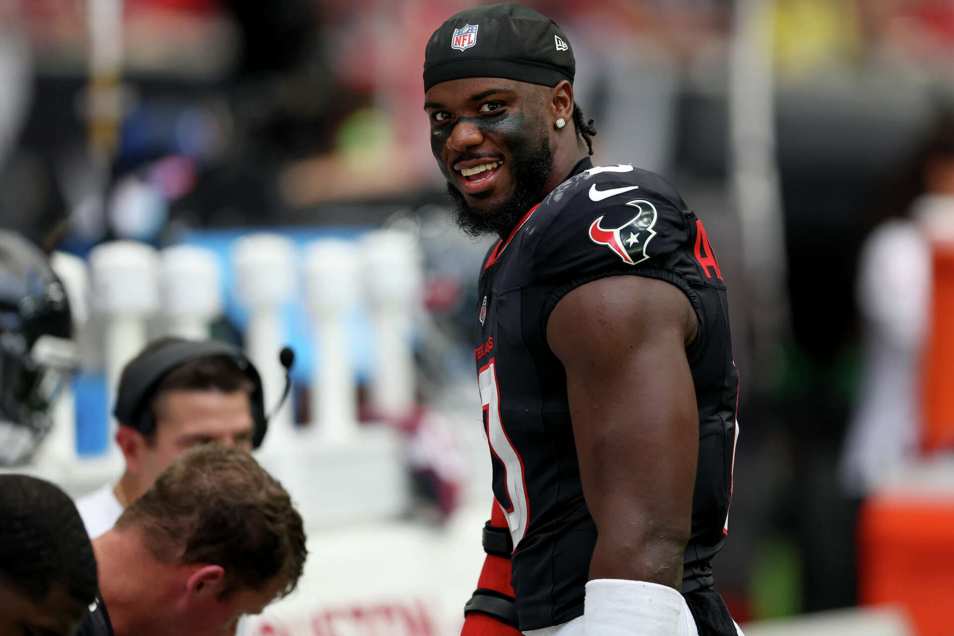 DeMeco Ryans defends Azeez Al-Shaair big hit, sideline punch