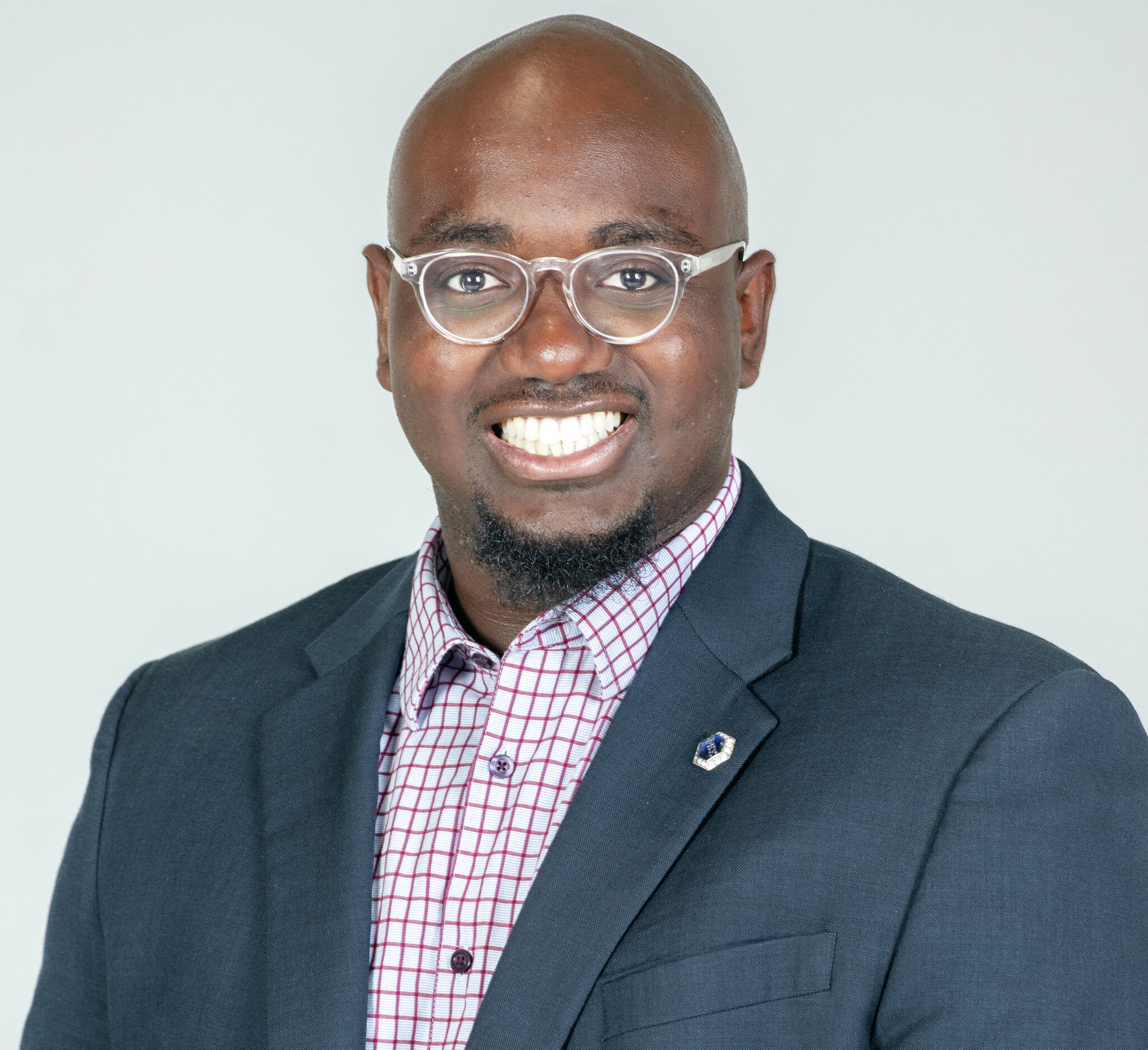 Connecticut pastor charged with forging signatures in Dem primary bid