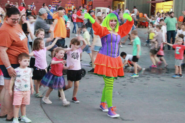 Silver Dollar City’s Harvest Festival showcases 19,000 pumpkins