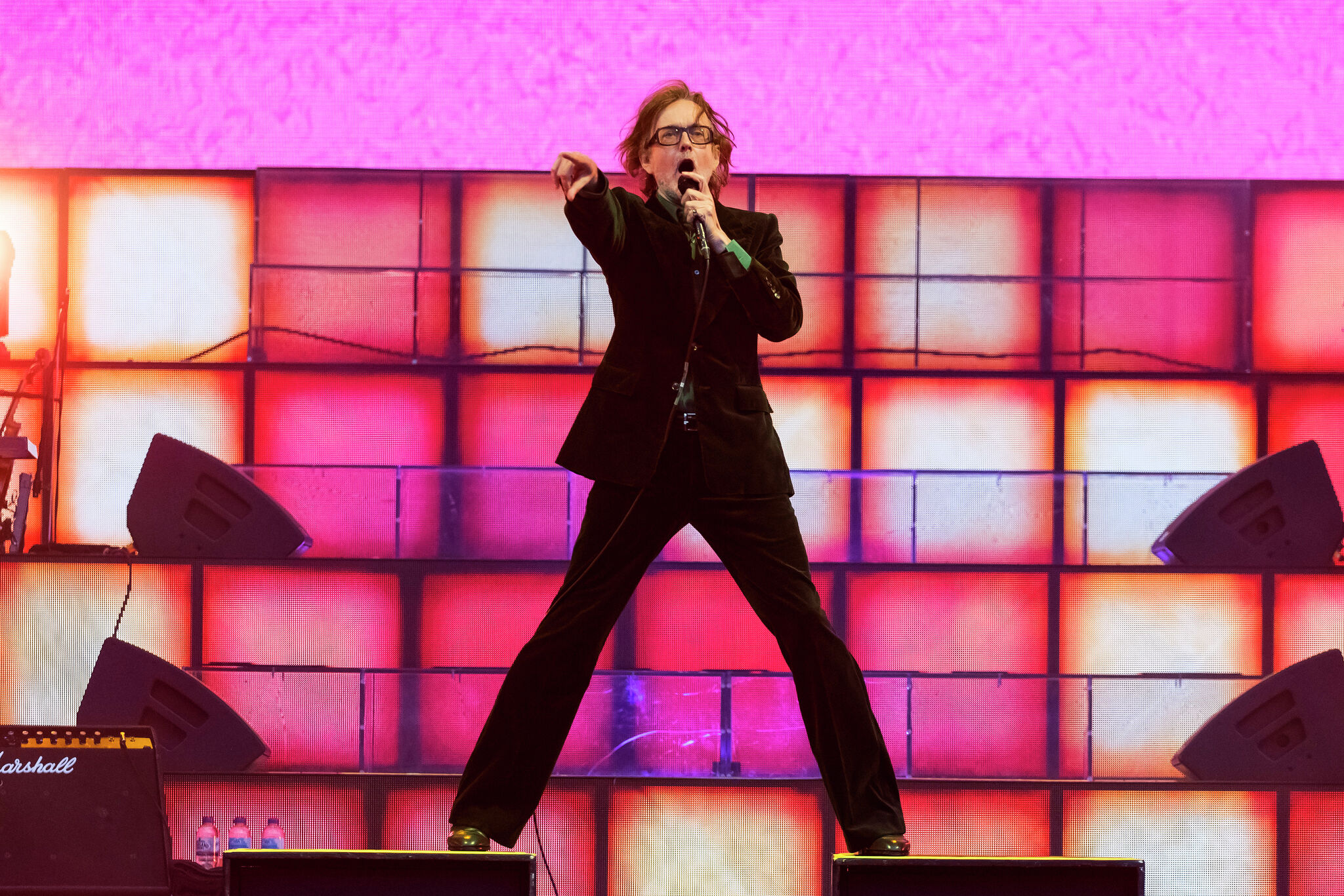 Pulp singer mocks AI, celebrates humanity at San Francisco show