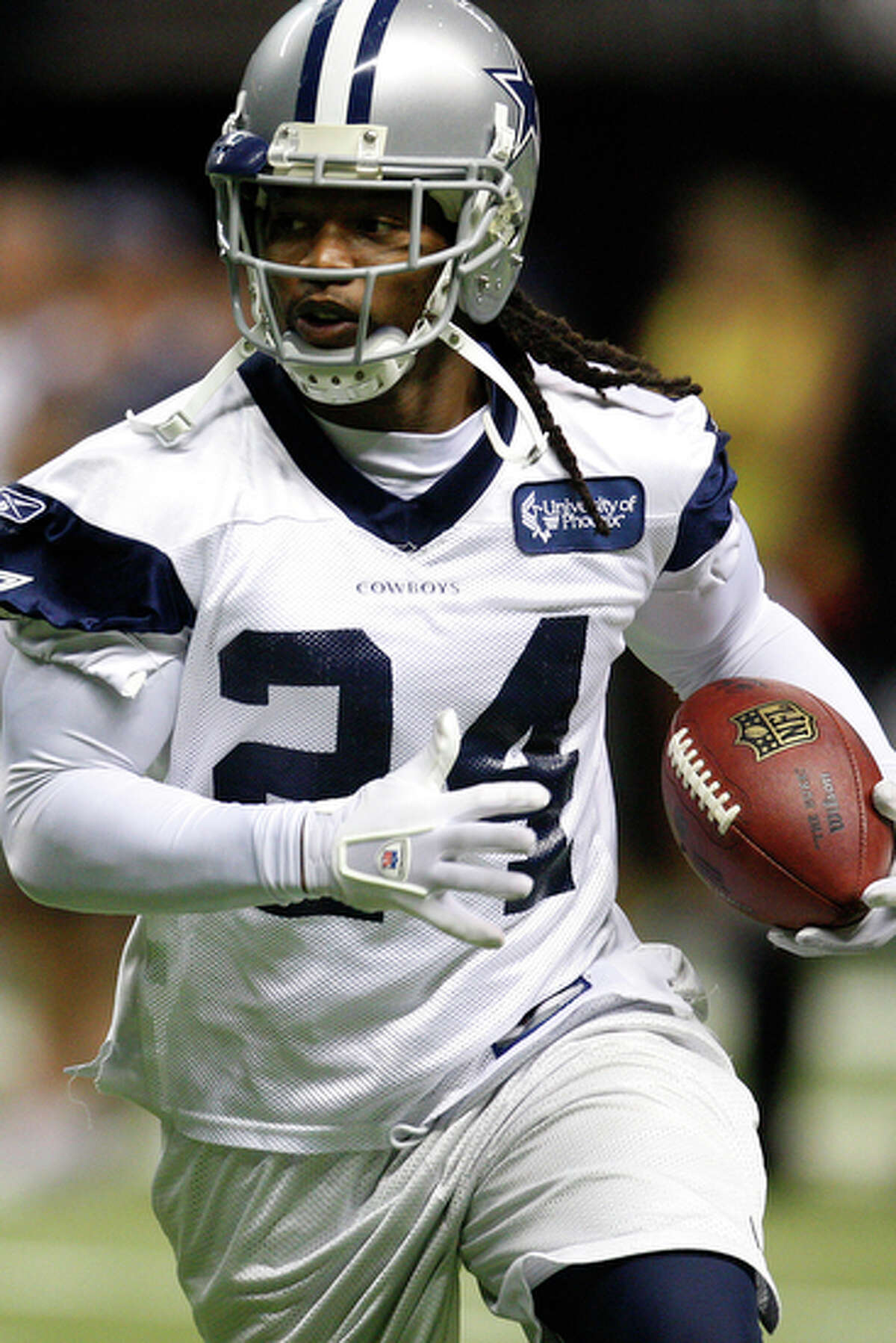 Cowboys cut ties with pricey trio