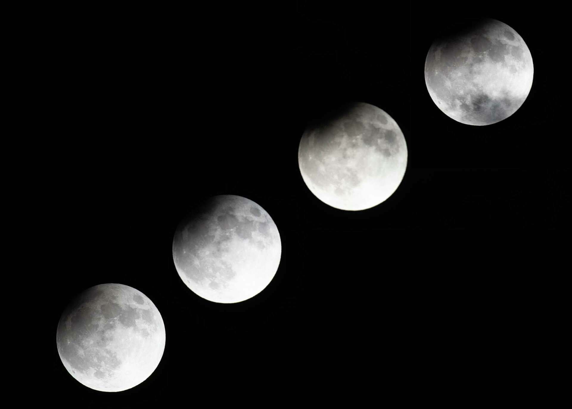 Here's why Houston should look at tonight's super Hunter's Moon