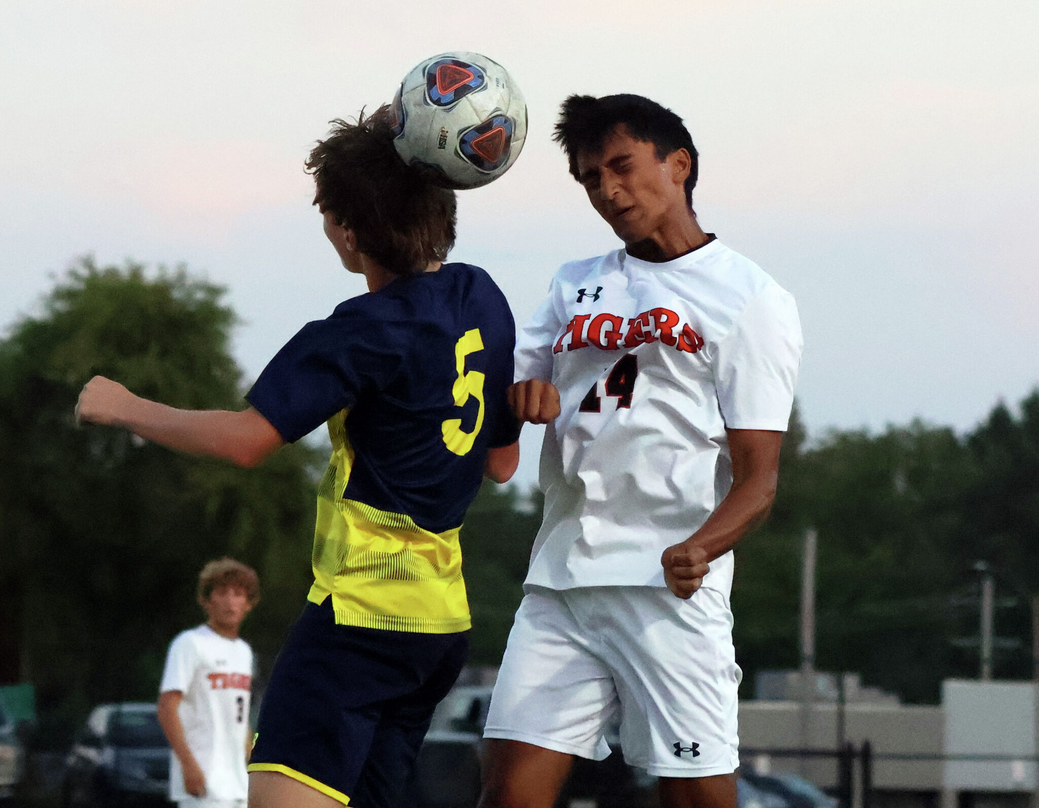 O'Fallon strikes in overtime to top Edwardsville soccer