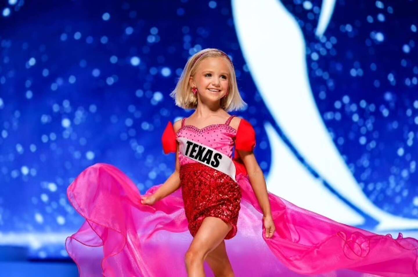 Miss Elementary America winners Millie Jean Melancon and Anslee Guy
