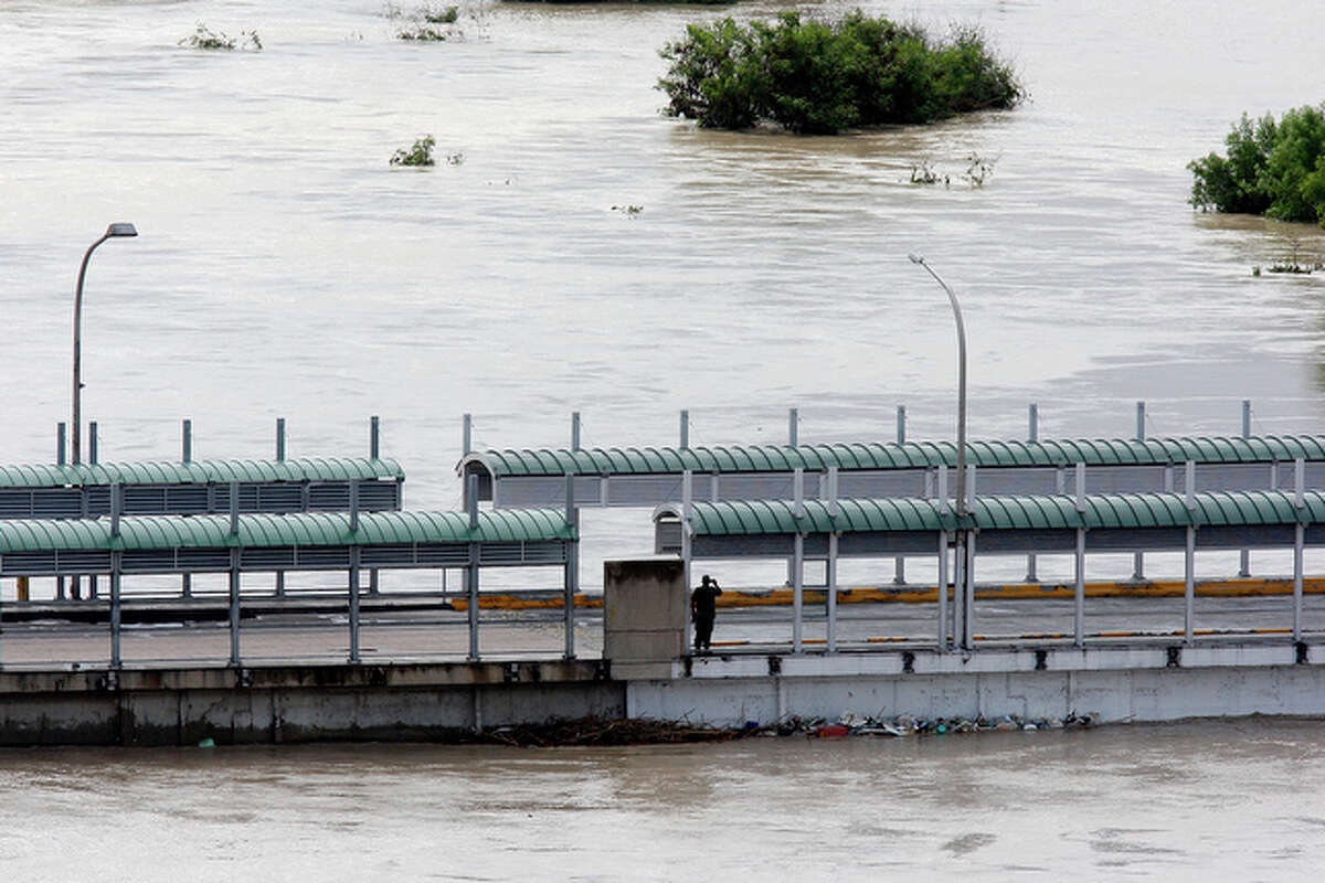Laredo flooding continues