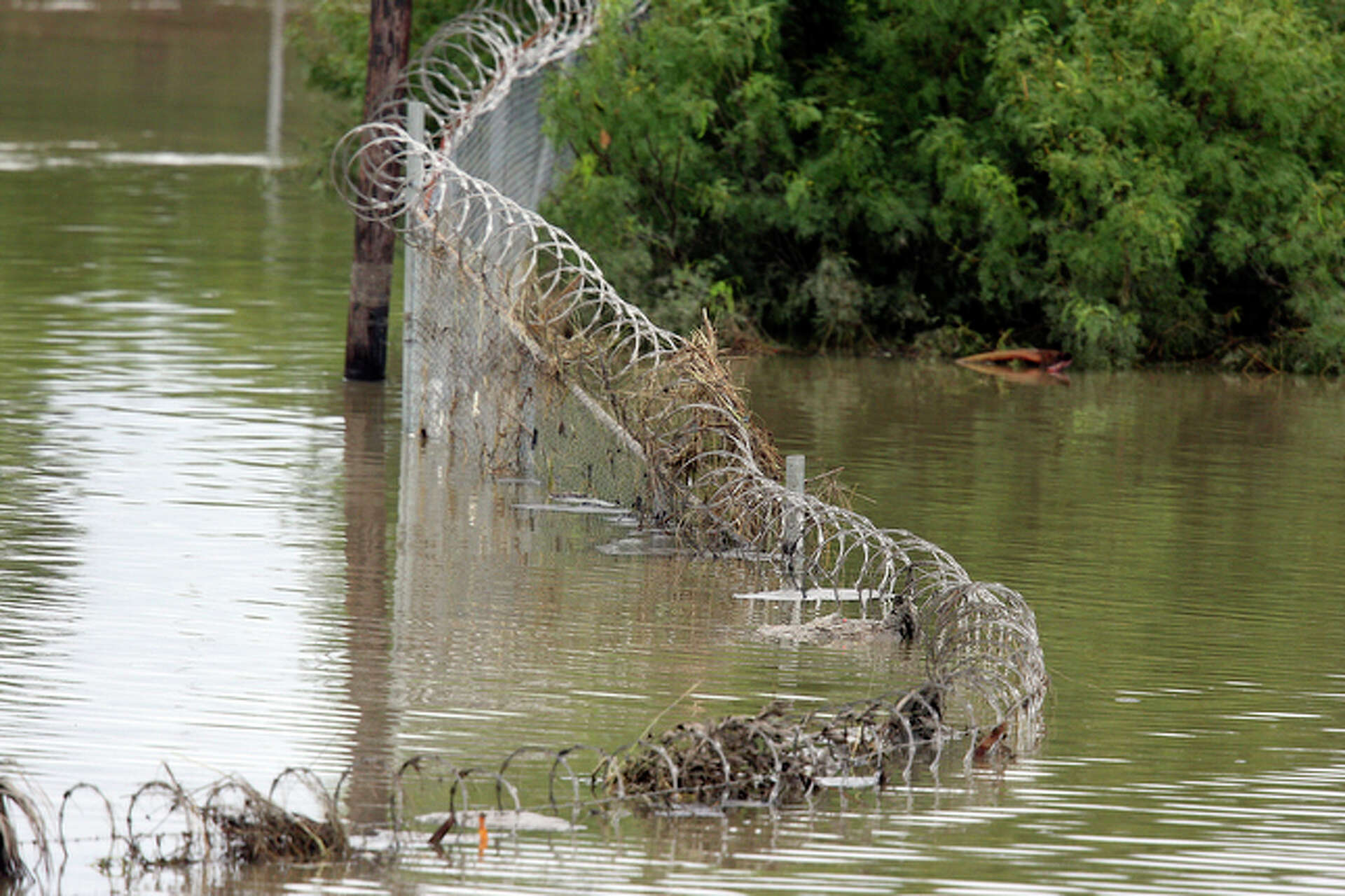 Laredo flooding continues
