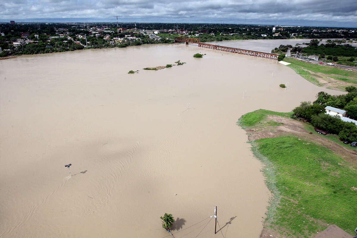Laredo flooding continues