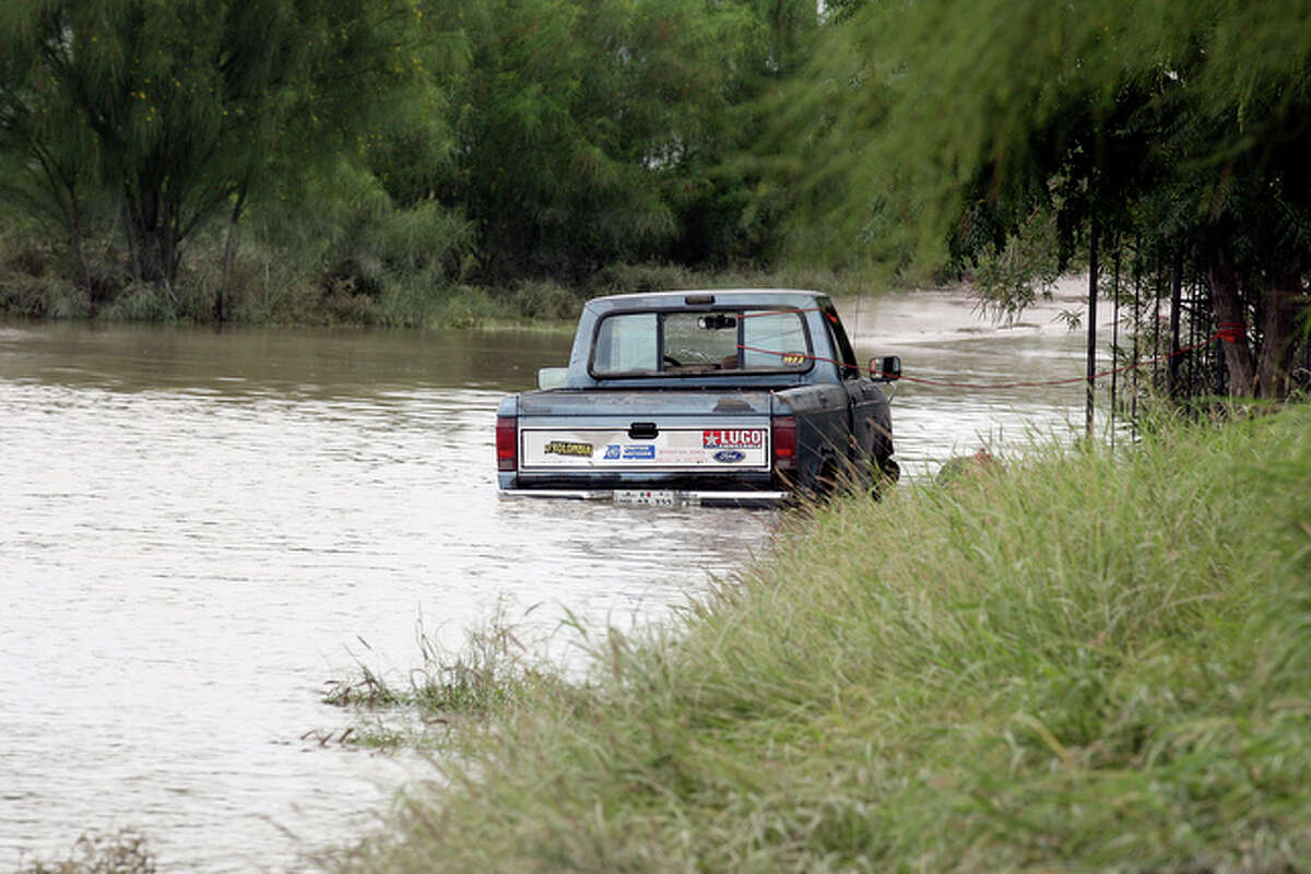 Laredo flooding continues