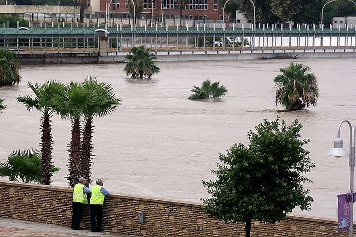 Laredo flooding continues