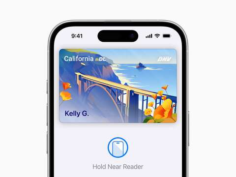 Californians can add driver’s licenses to Apple Wallets, Newsom says
