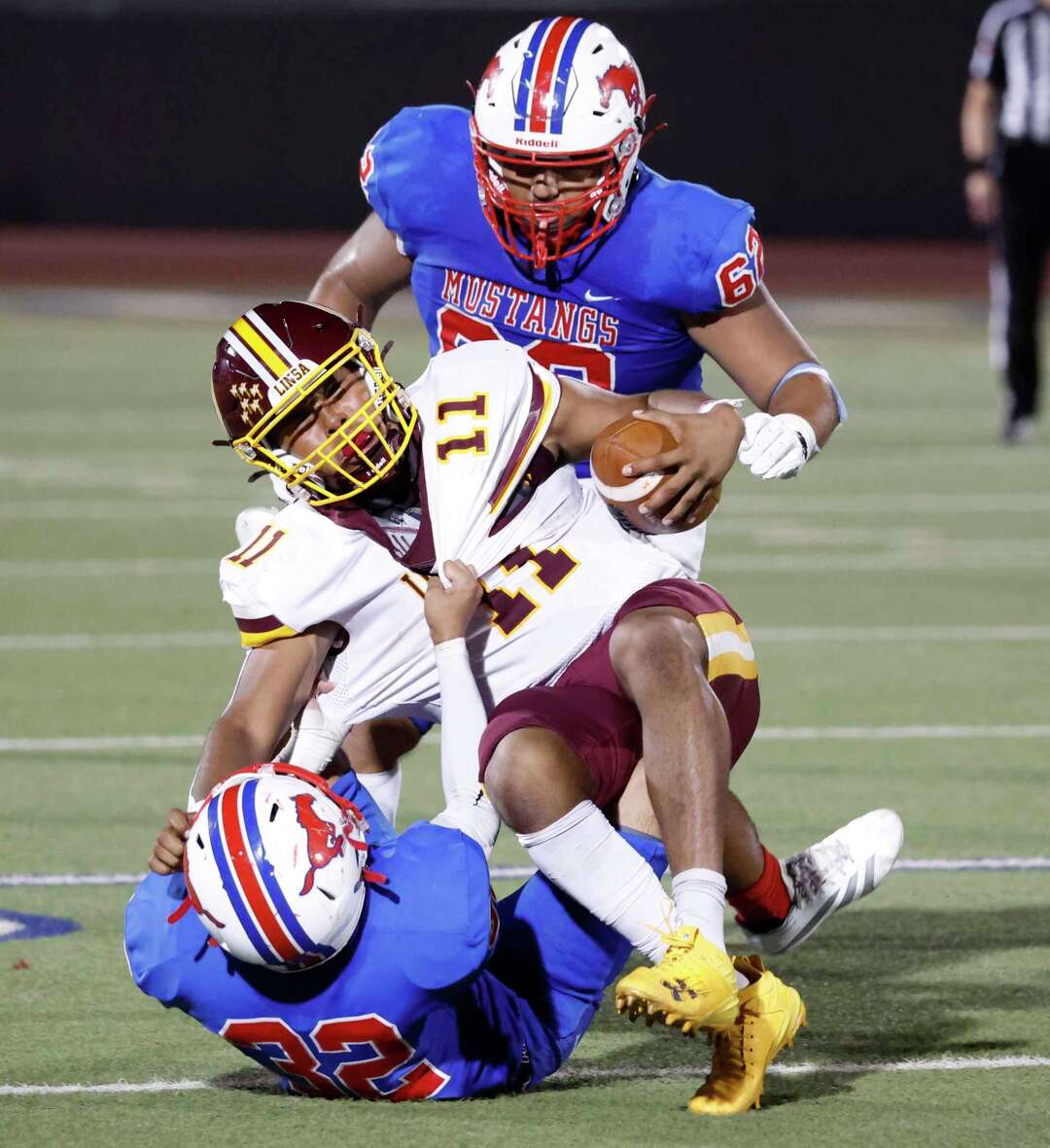 Michael Palomino lifts Harlandale football over Jefferson