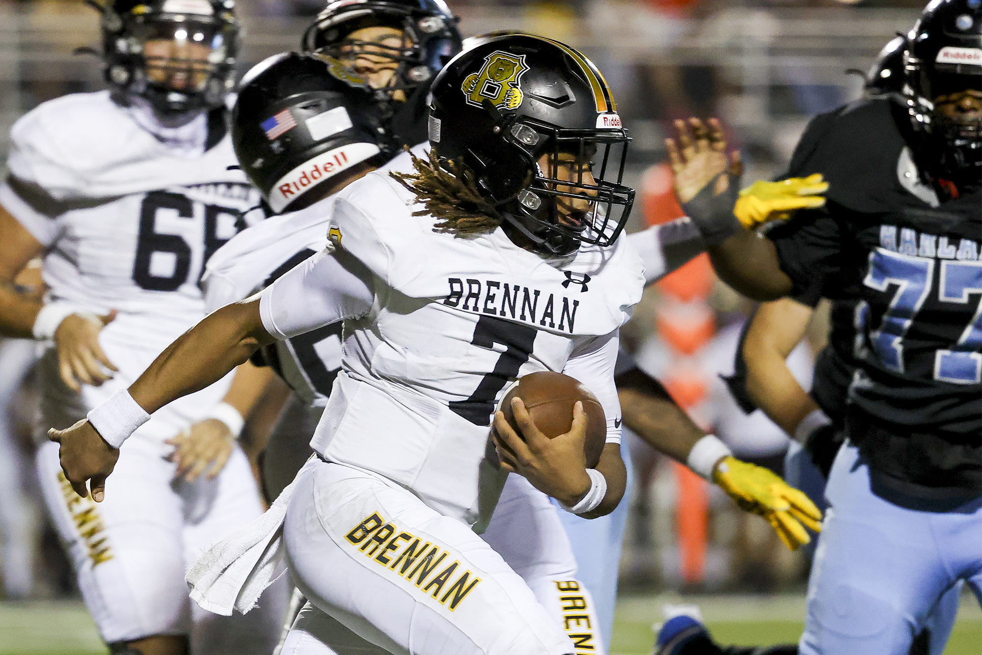 Brennan, Reagan face off in first Express-News Game of the Week
