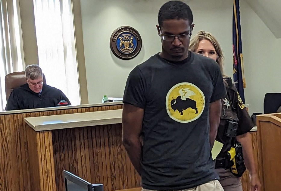 Derrick Lee jailed for stealing unemployment benefits from a friend