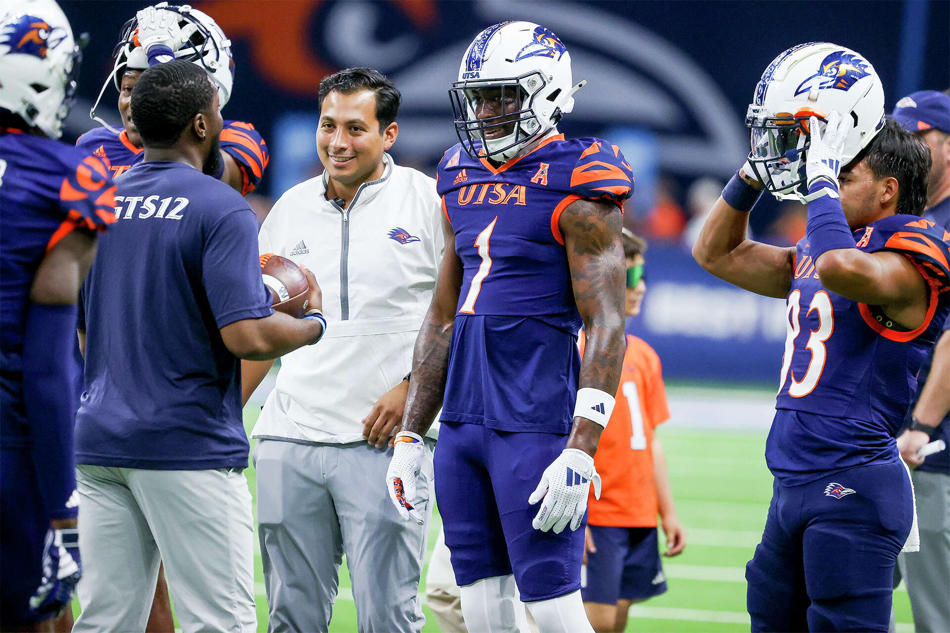 UTSA's De'Corian Clark out for season due to ACL tear