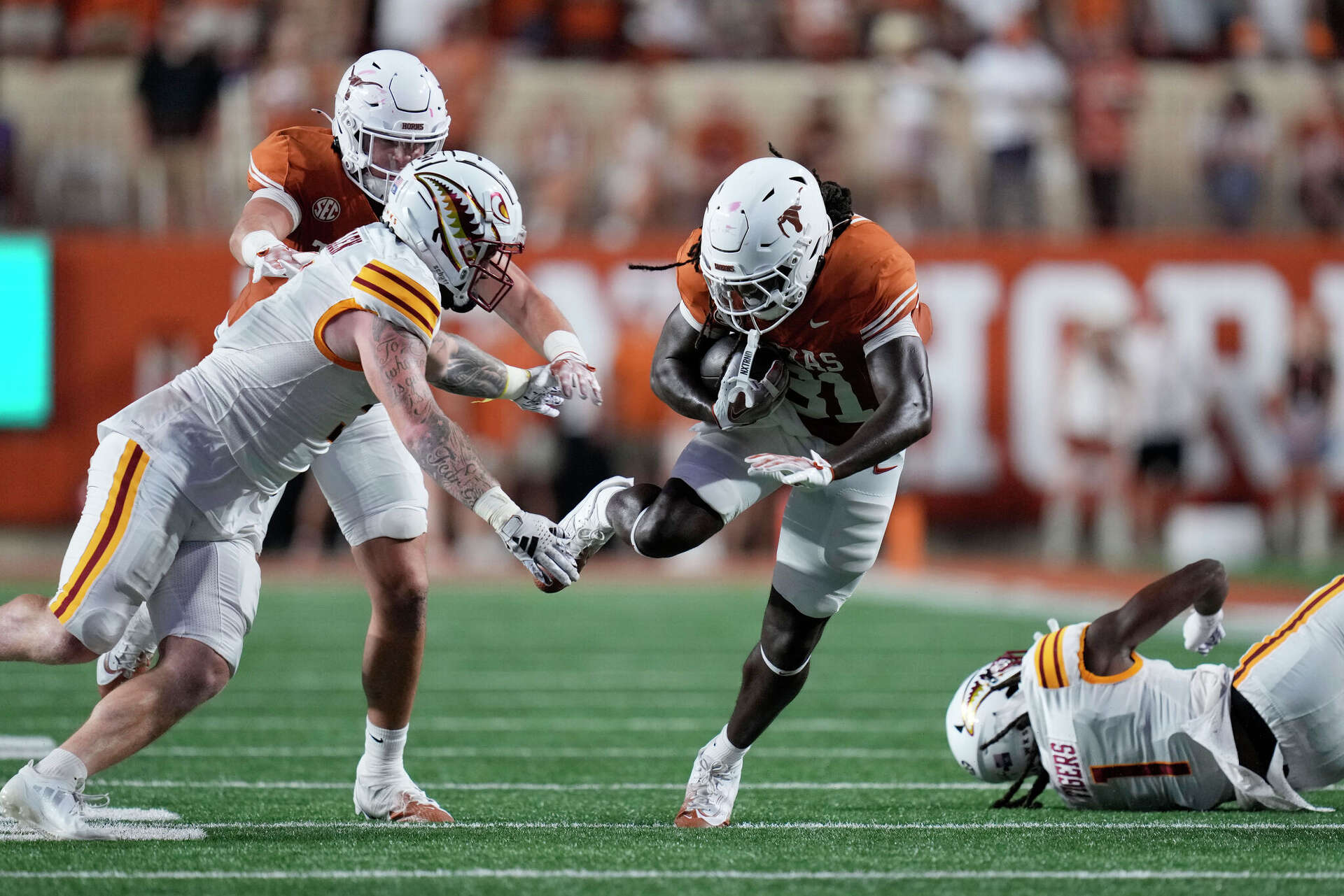 Texas Longhorns football: Arch Manning, defense lead rout