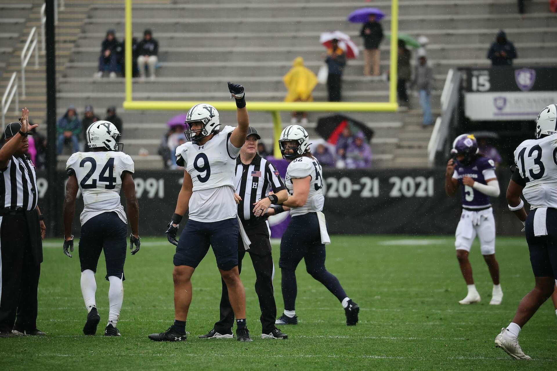 Yale football tops Holy Cross in season opener on Denney touchdown