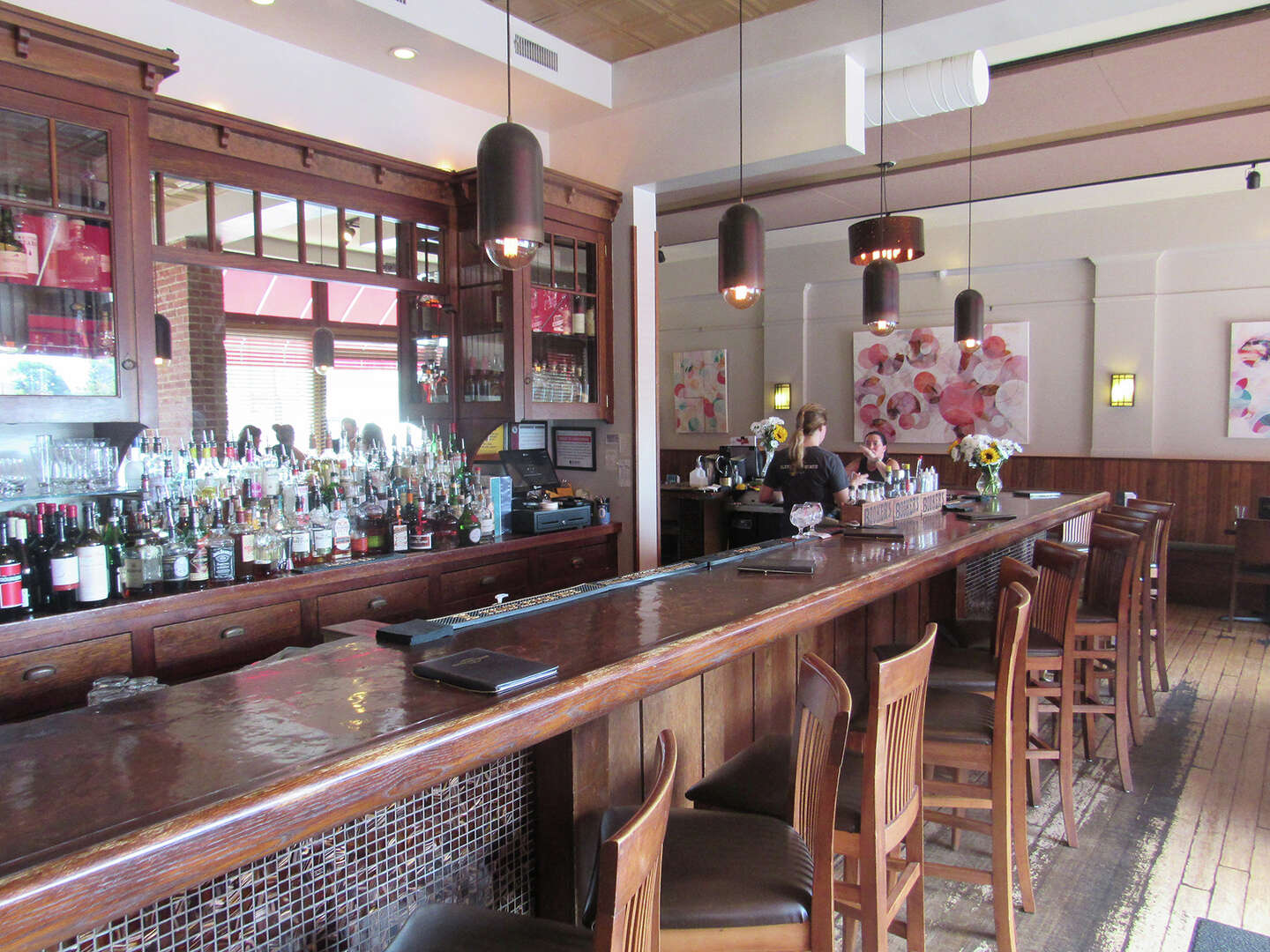 Cleveland-Heath remains popular restaurant in Edwardsville