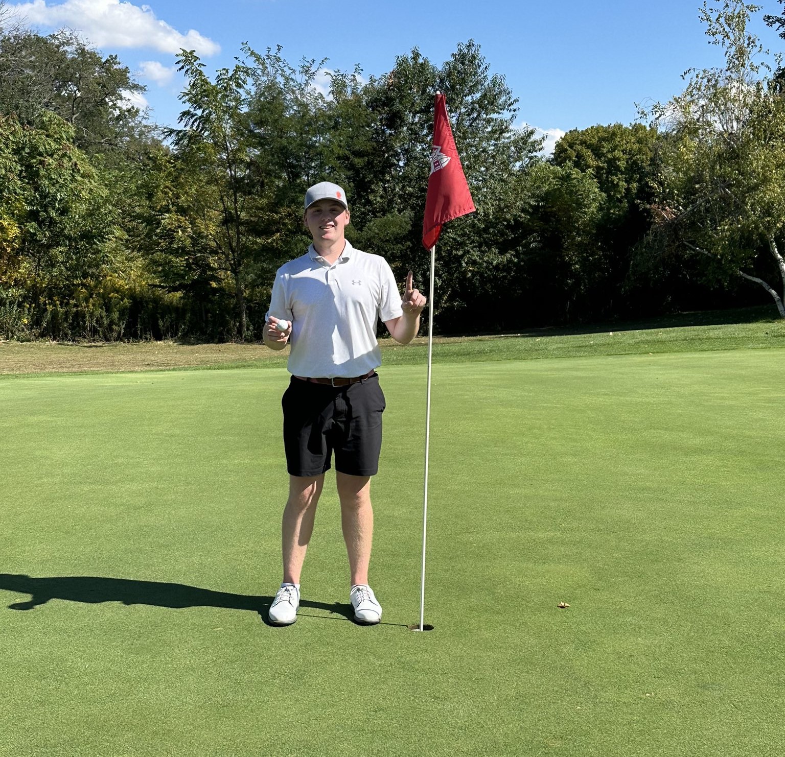 Edwardsville's Mason Lewis sinks a hole-in-one in Pekin