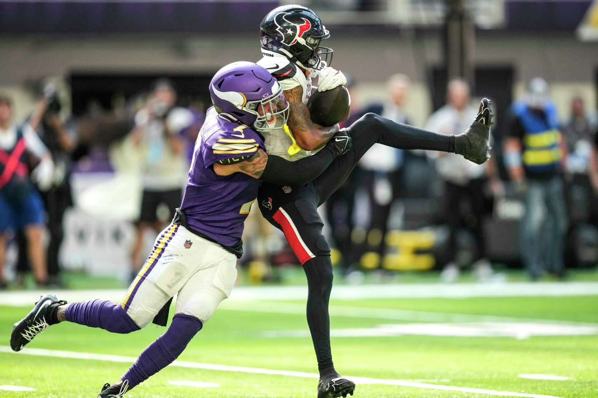 Houston Texans: Tank Dell latest dealing with injuries