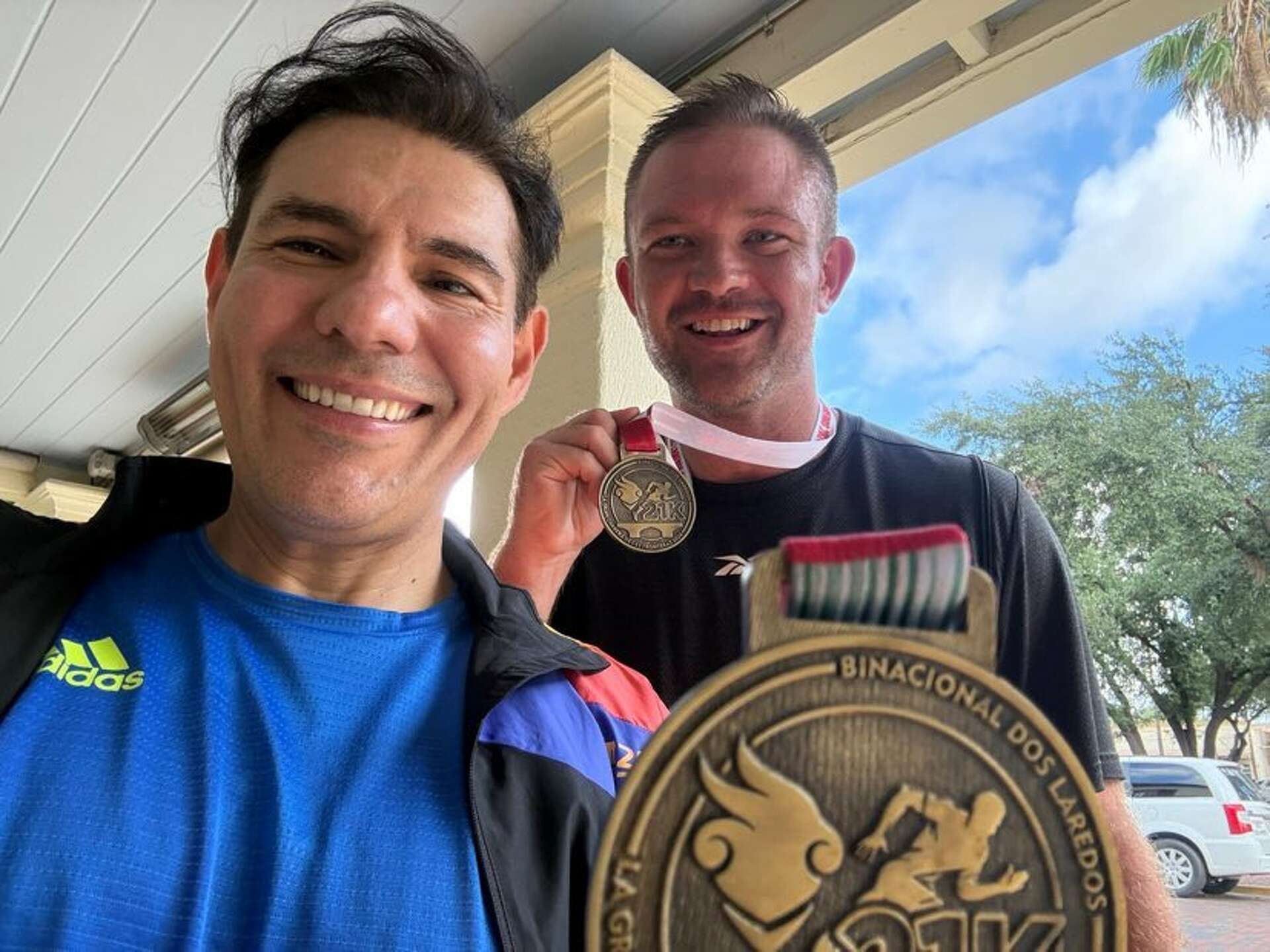 Los Dos Laredos host Gateway to the Americas Bridge binational race