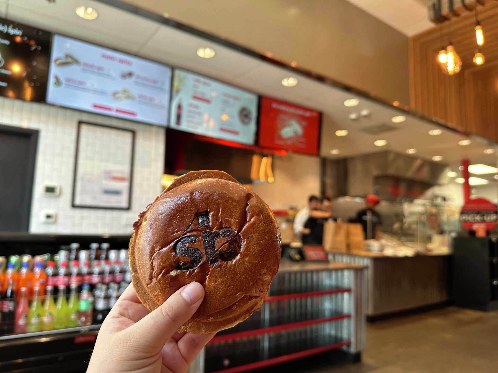 Austin welcomes Korean 'UFO' burgers from Spinning Buns