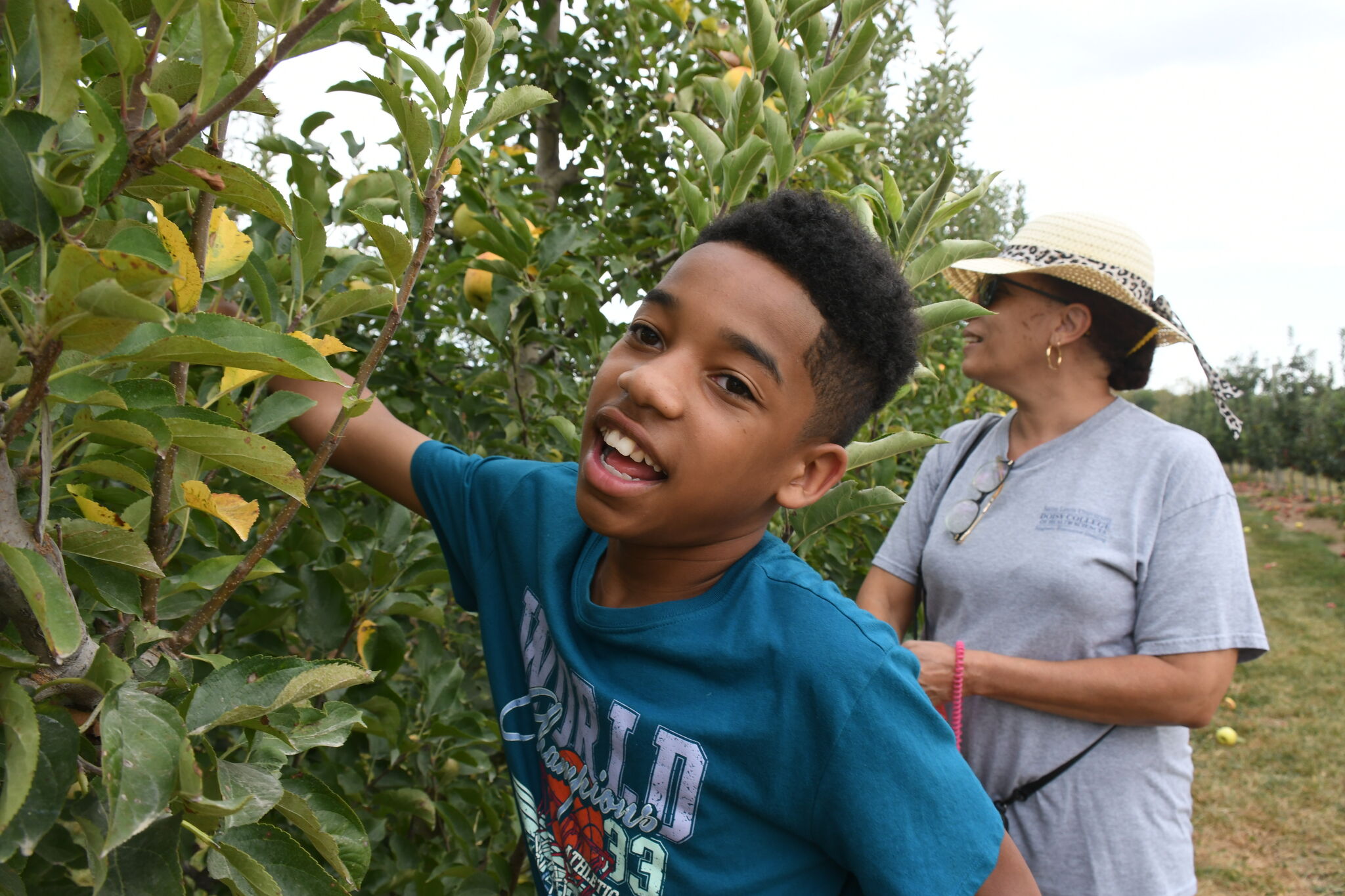 Families celebrate fall at Applefest at Eckert’s Grafton Farm