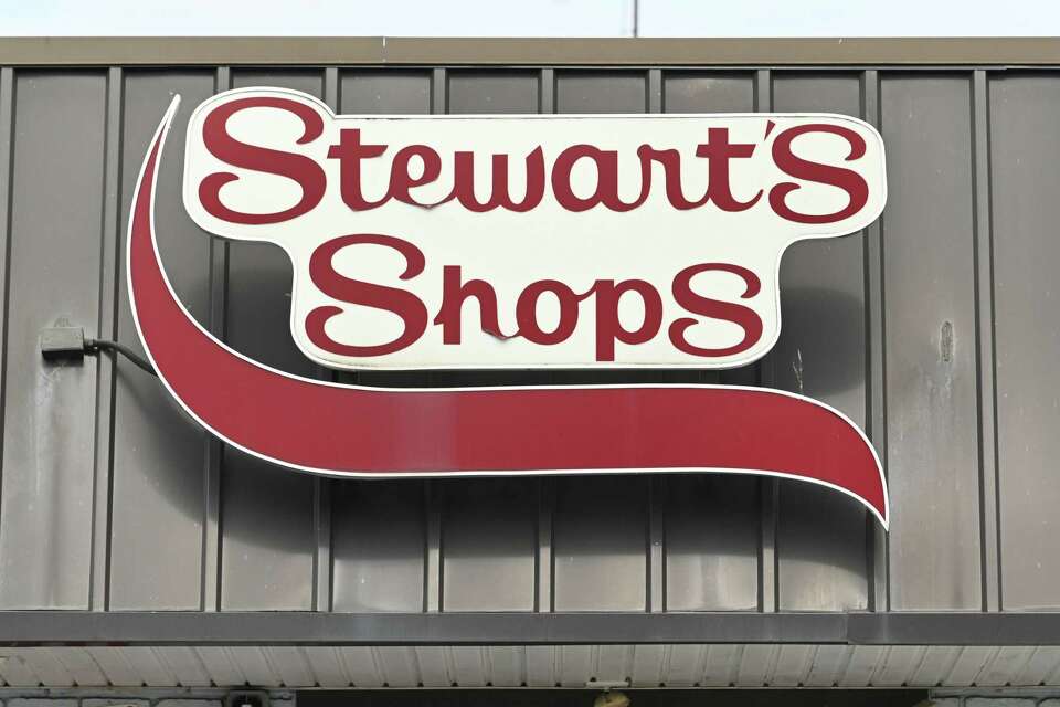 Stewart's Shops buying 45-store Vermont-based Jolley store chain