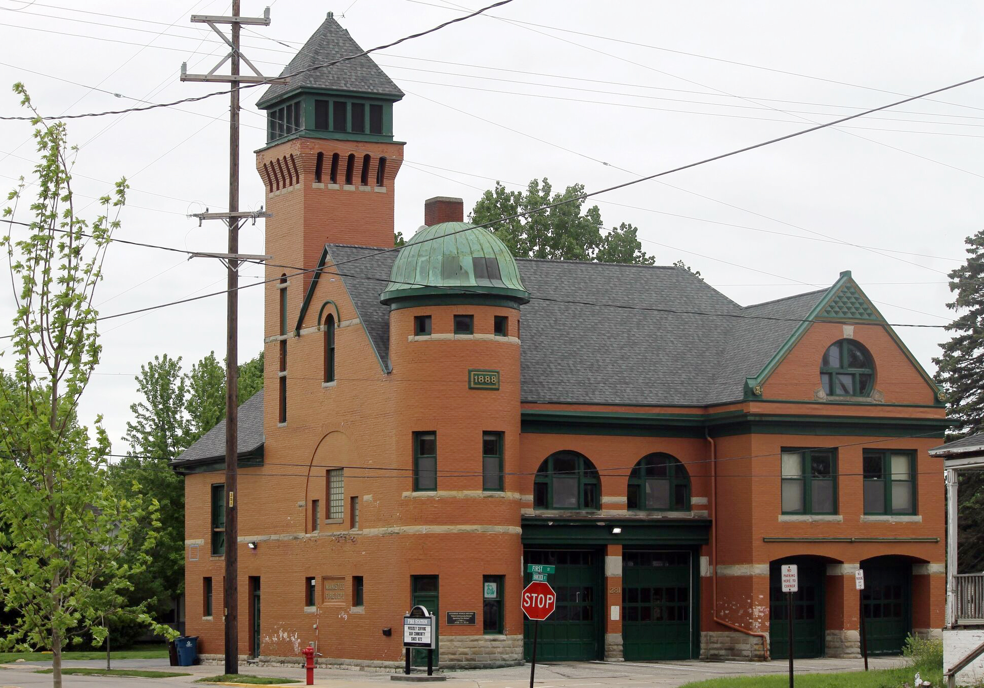 Ford scores 21 as Temple knocks off UTSA 70-64