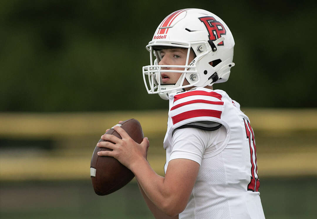 5 CT high school football players to watch during opening week