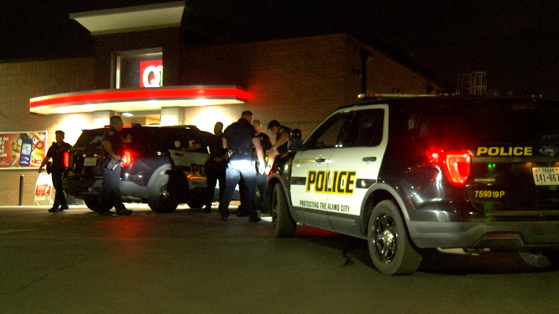 San Antonio officer dragged by man accused of QT beer run