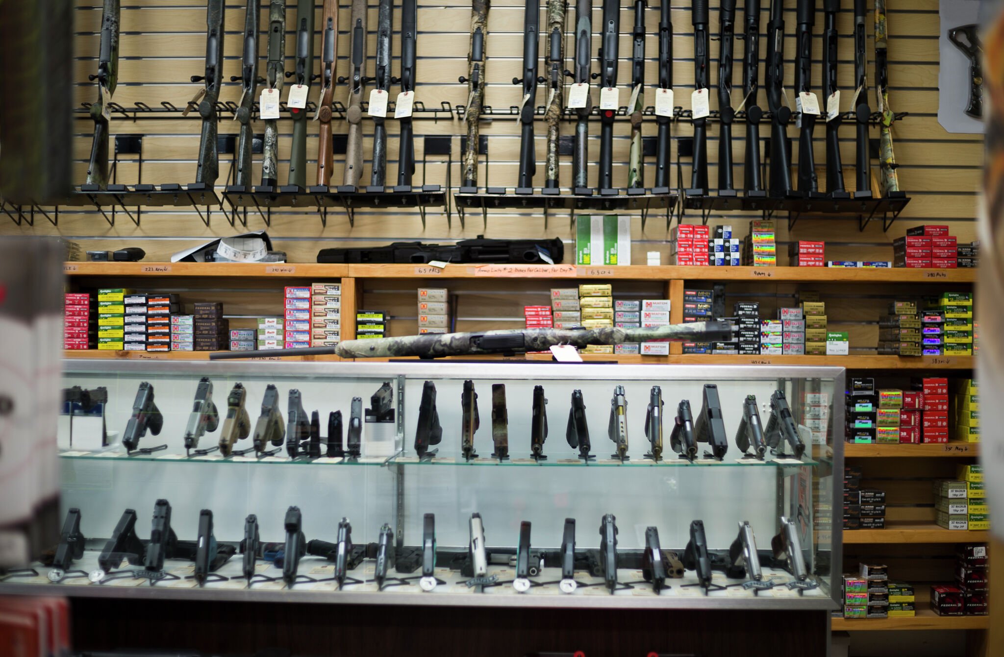 Texans debate safety of gun shops near elementary schools