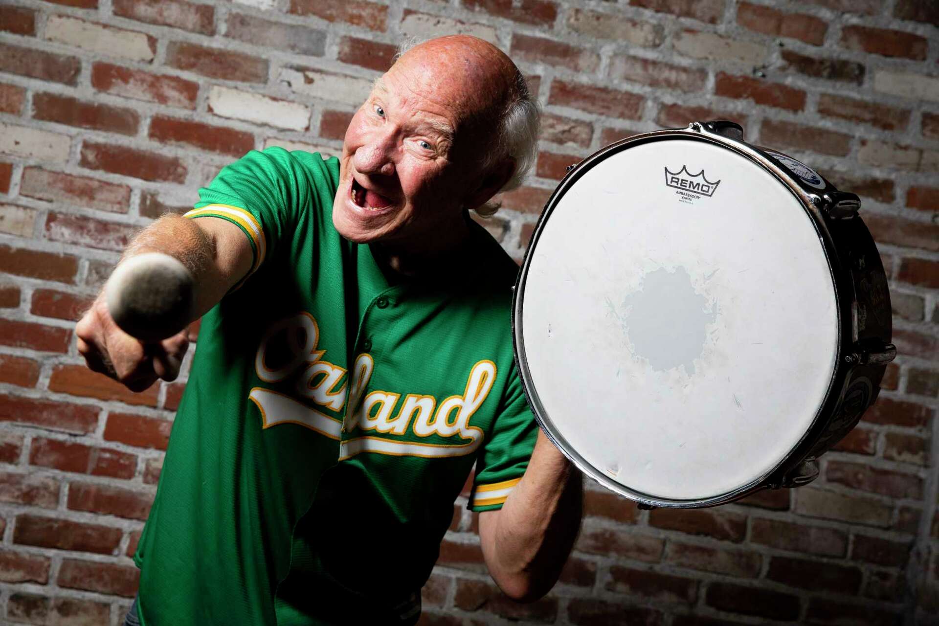 Oakland Coliseum quirks: Music, foul pop-ups, the wave. And the sky?