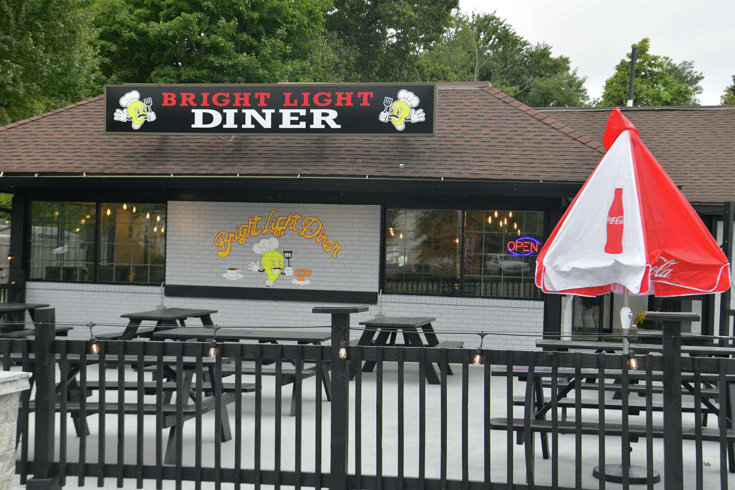 Plainville couple open Bright Light Diner at former Burger King