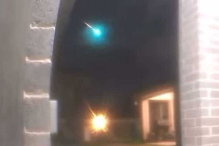 Bright fireball big enough to see in Texas and Mexico