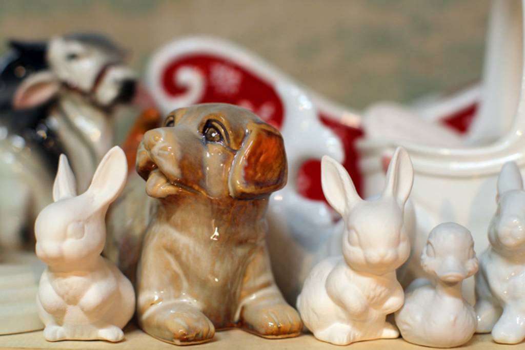 Artist defines cute with porcelain kittens, bunnies, dolls