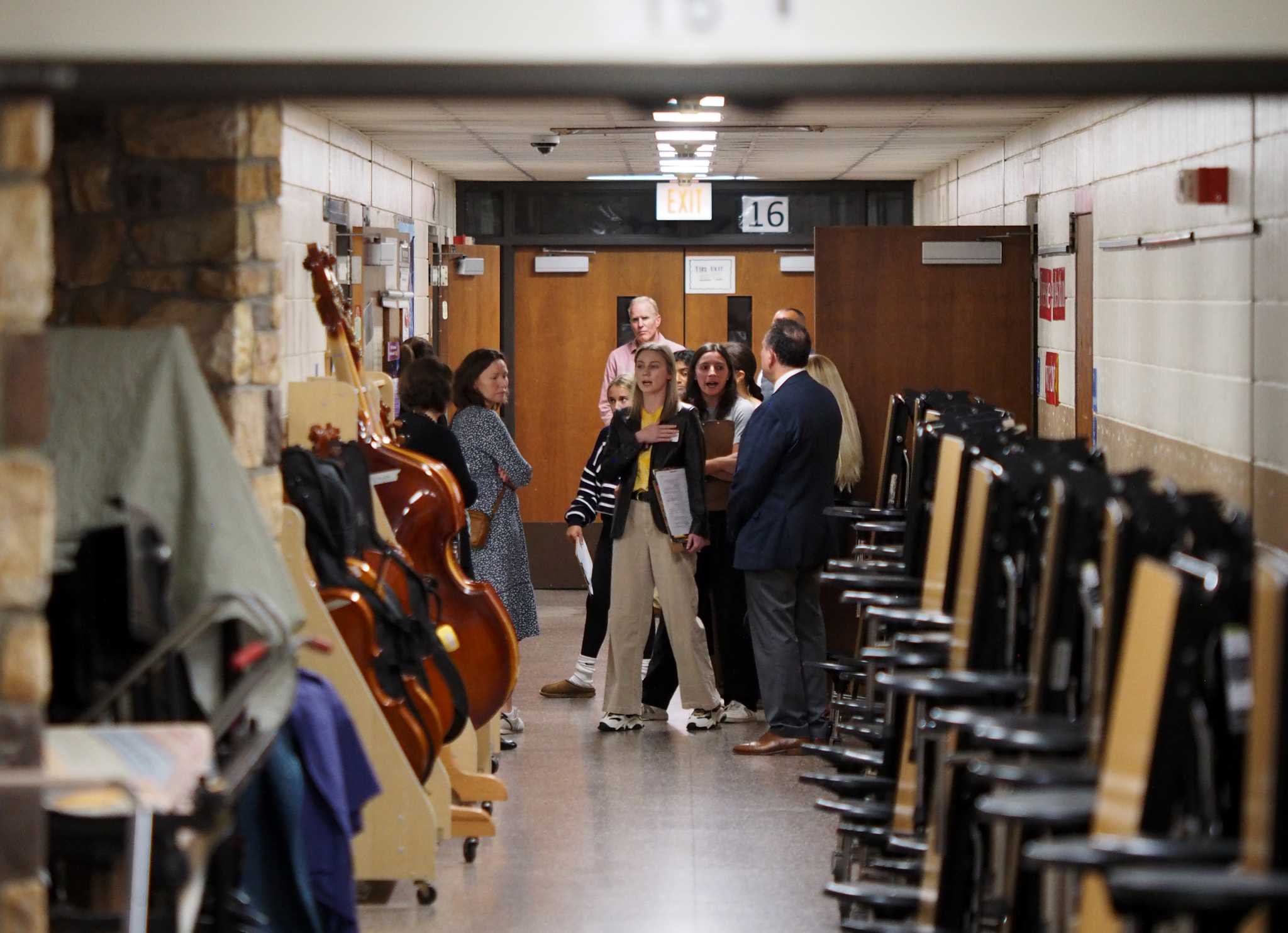 Trumbull officials weigh building new Hillcrest Middle School