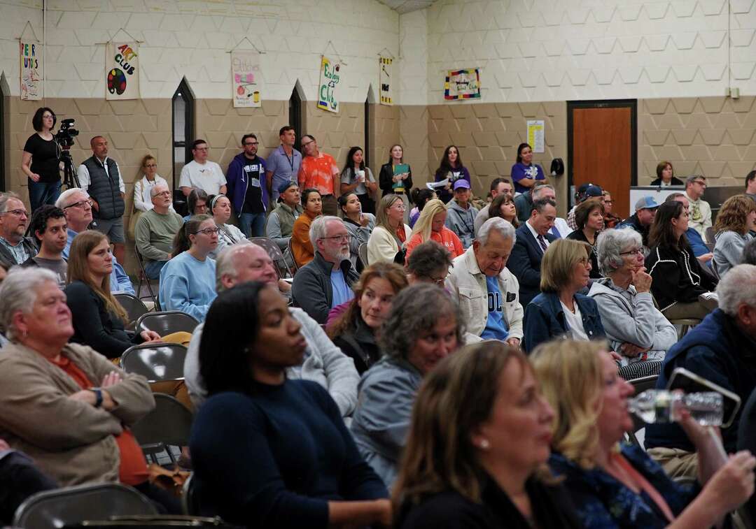 Trumbull officials weigh building new Hillcrest Middle School