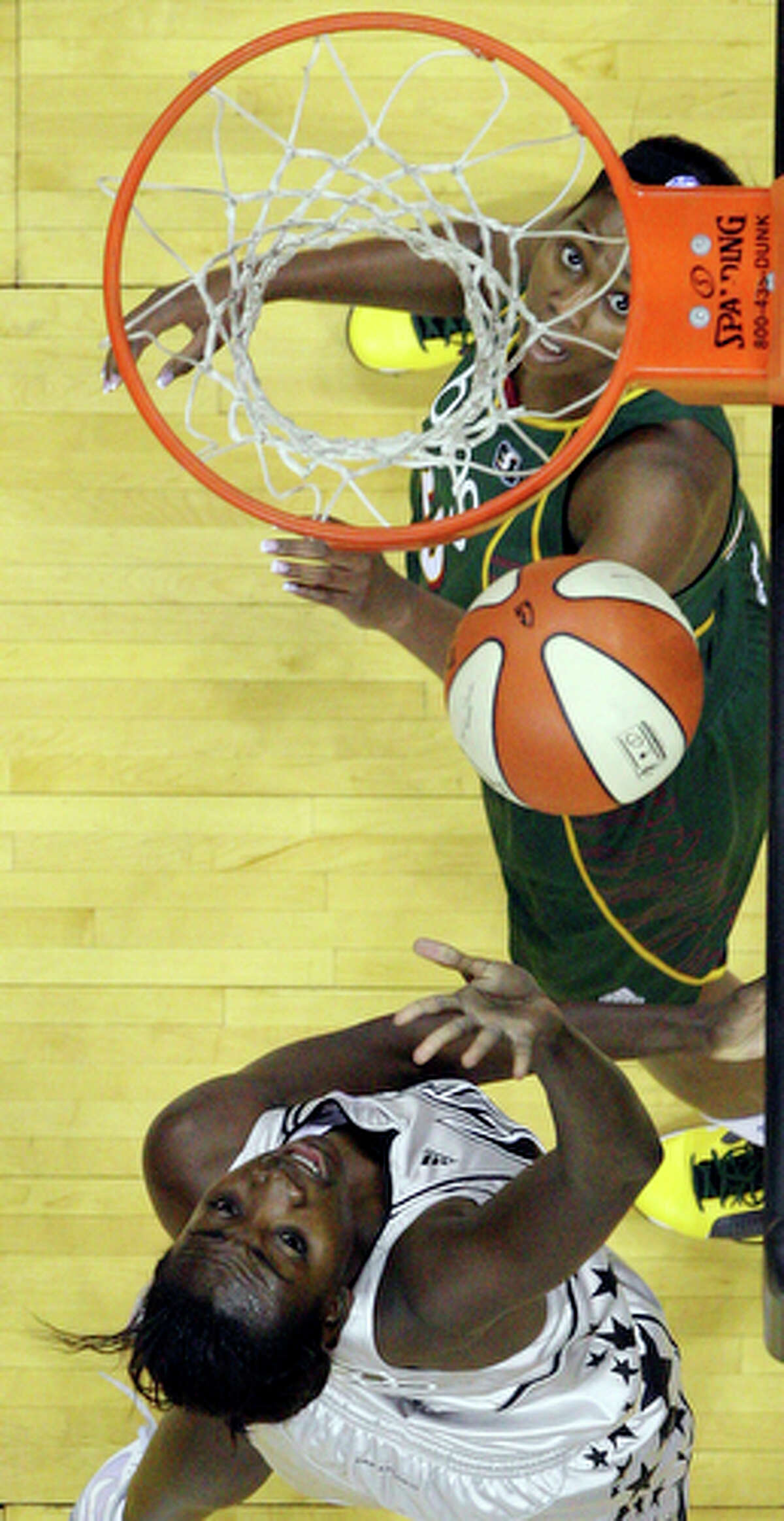 Seattle Storm 84, Silver Stars 56