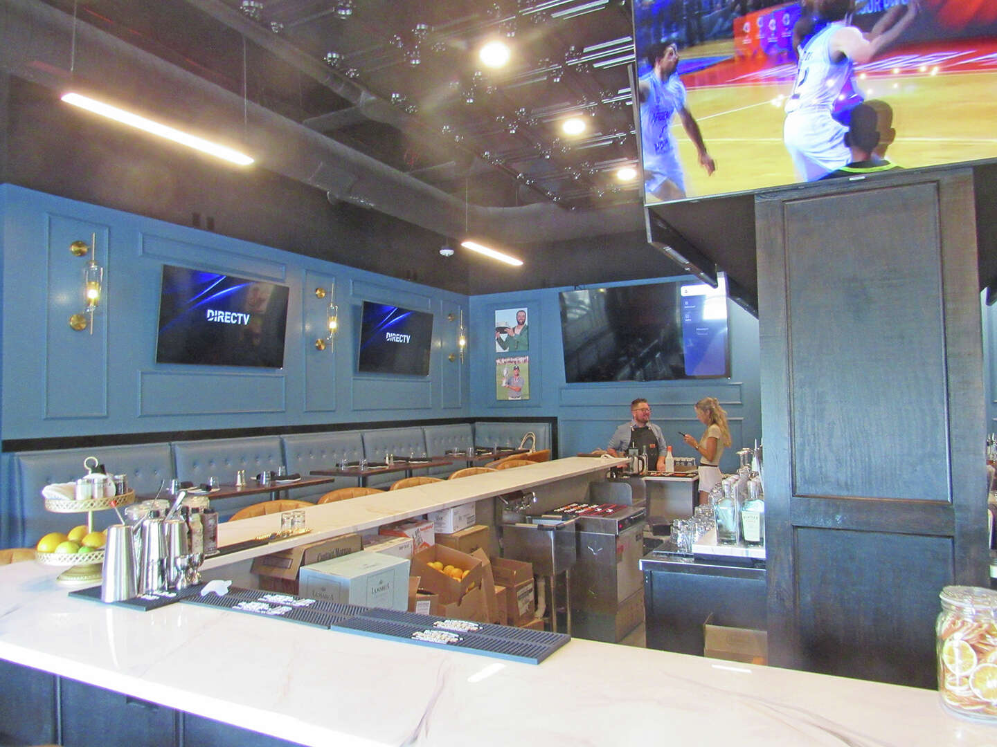 Clubhouse Sports Lounge restaurant opens in Edwardsville IL