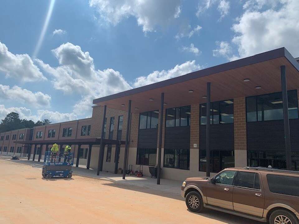 Magnolia ISD new intermediate and junior high named Magnolia Parkway