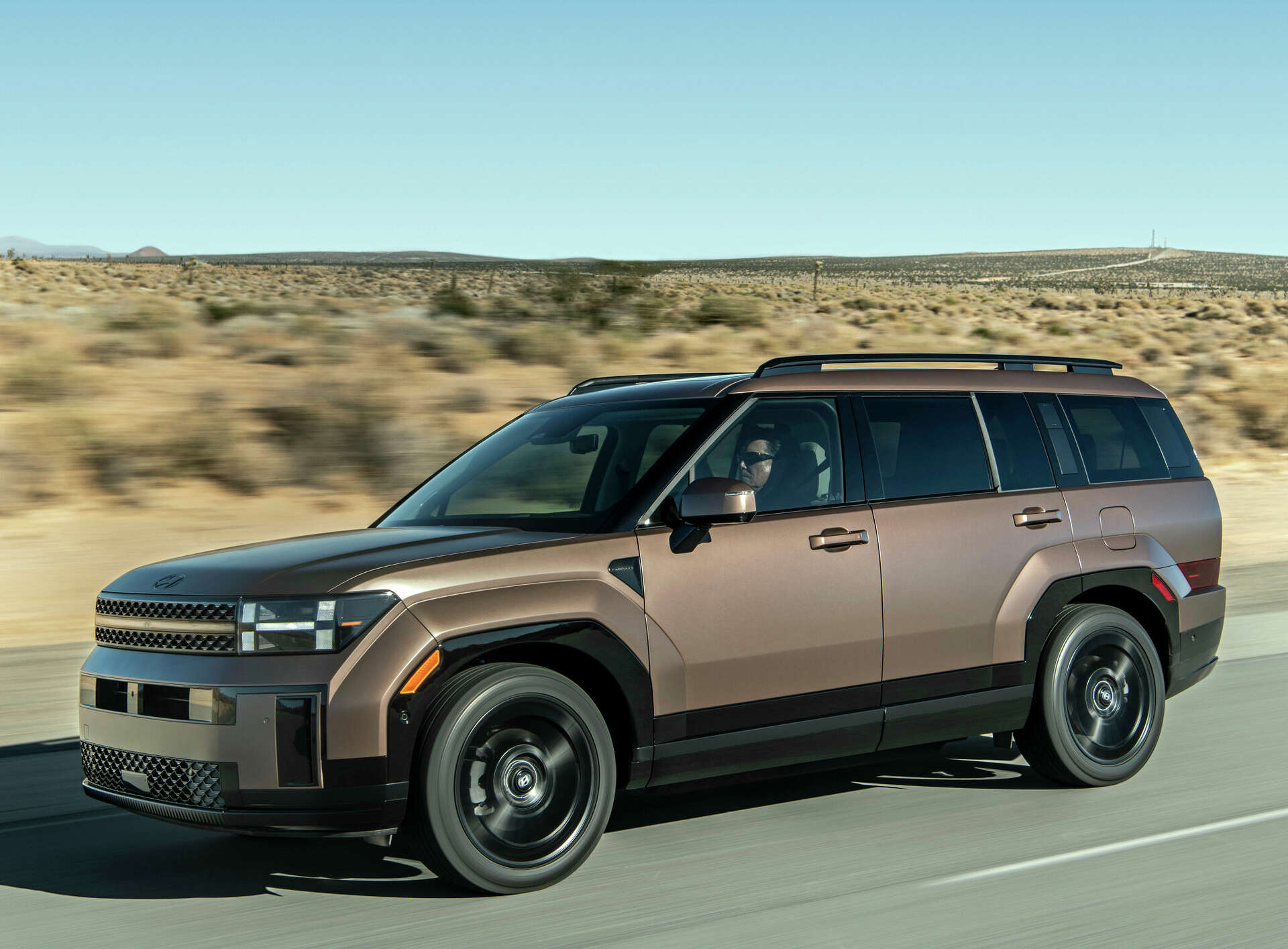 Hyundai’s redesigned Santa Fe includes fuel-efficient hybrids