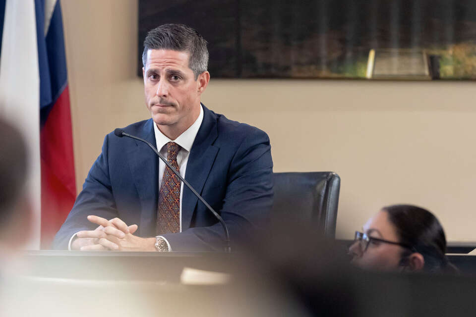 Judge recused from trial for San Antonio cops accused of killing woman