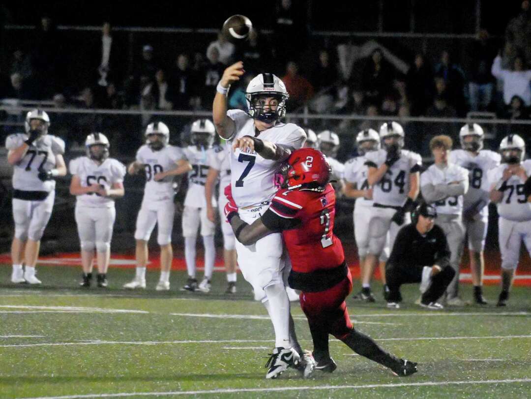 Manchester High School football holds off Xavier in Alliance game