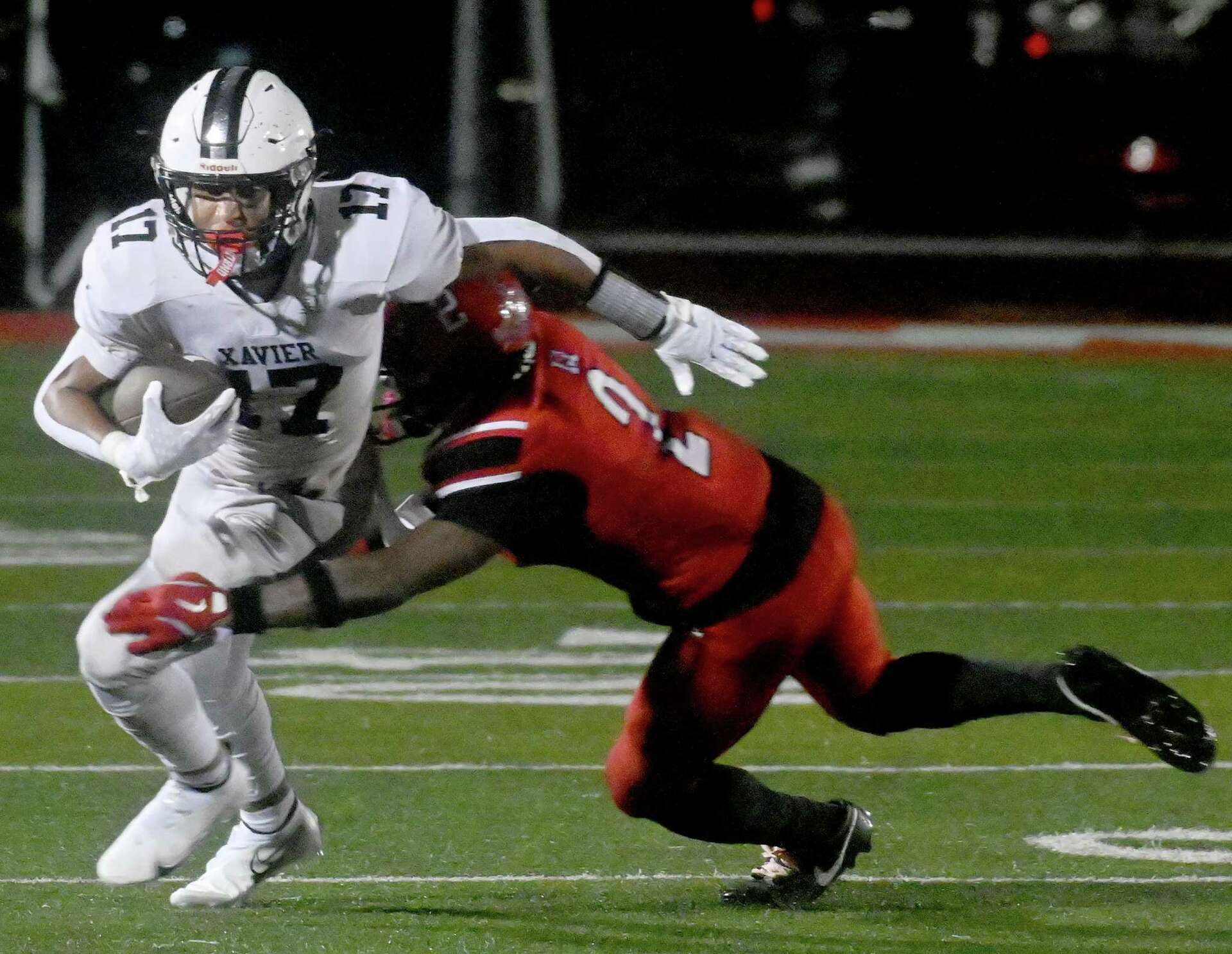 Manchester High School football holds off Xavier in Alliance game