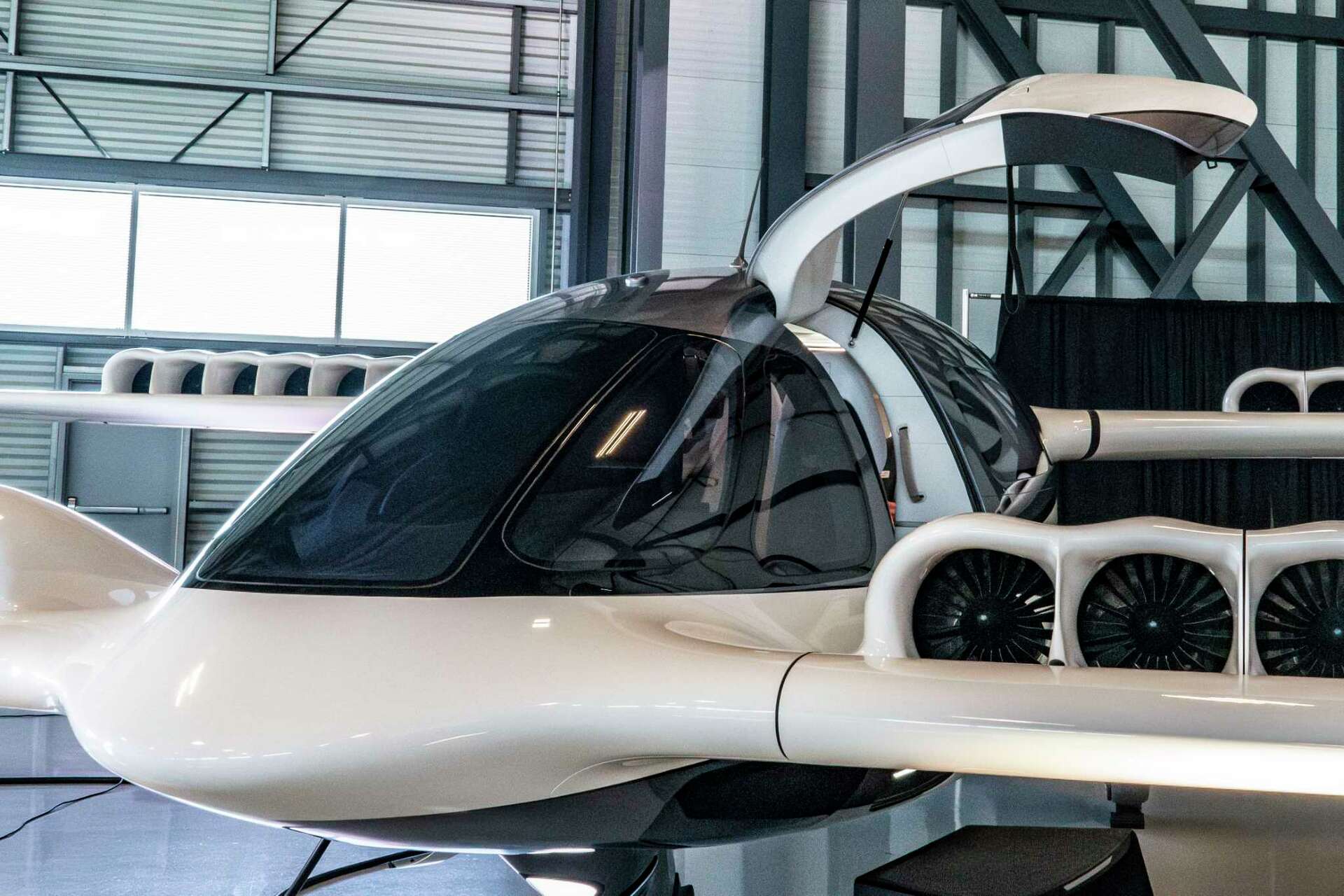 Lilium Jet debuts in U.S. as goal for flying in 2026 approaches