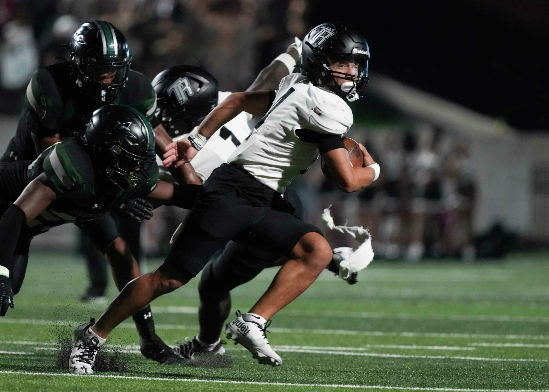 Randle Lions topple Iowa Colony Pioneers to move to 5-0