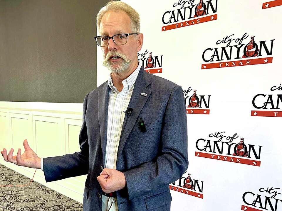City of Canyon Mayor Gary Hinders addresses growth, new businesses.